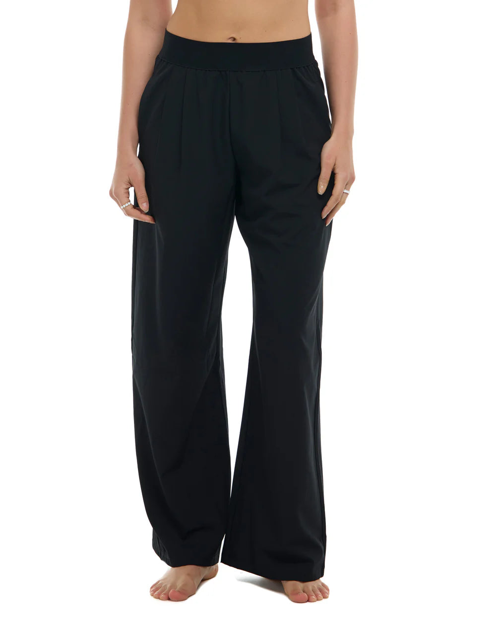 Body Glove pants in black – Boutique Option