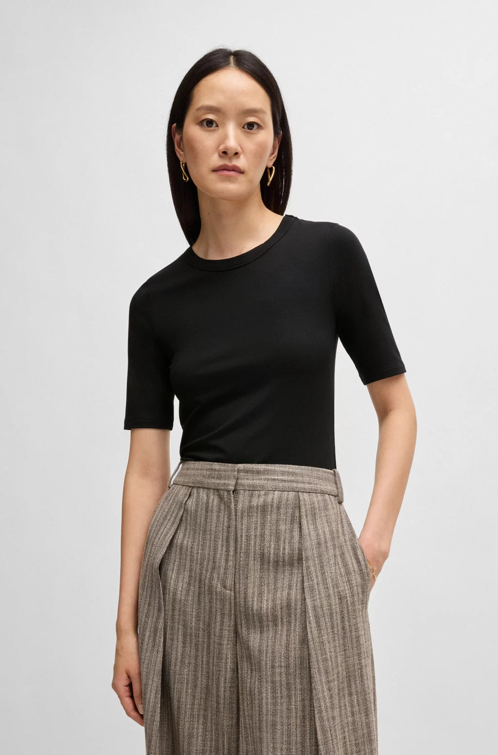 T-Shirt Boss de couleur Noir – Boutique Option